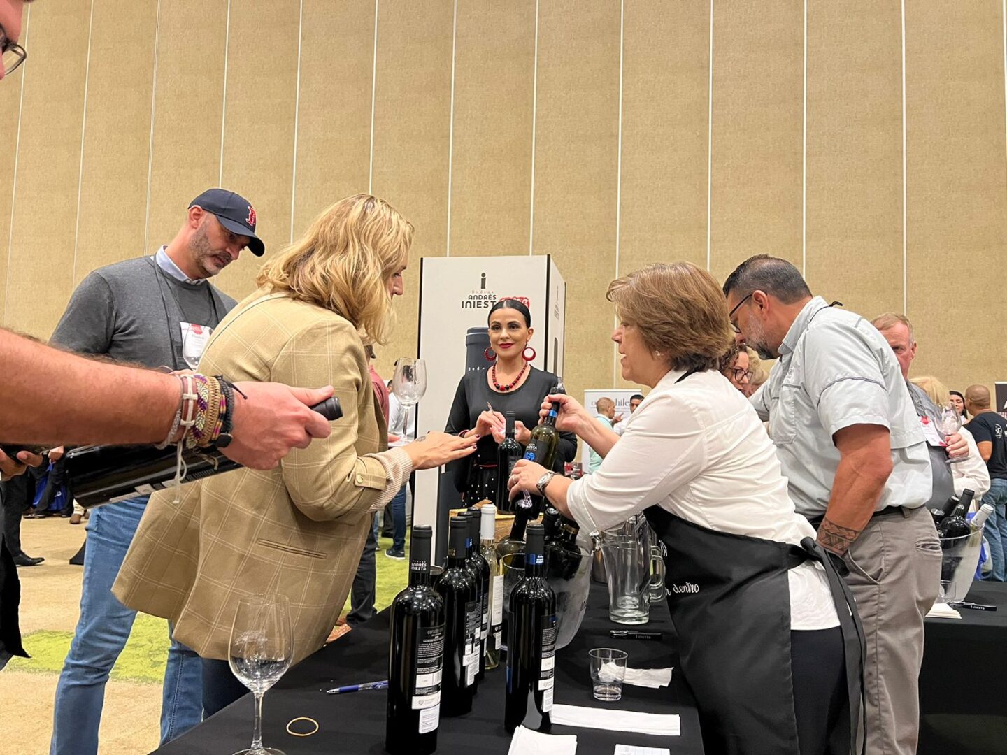 Distribuidora Coarsa: Impulsando el sabor exquisito de los Vinos ...
