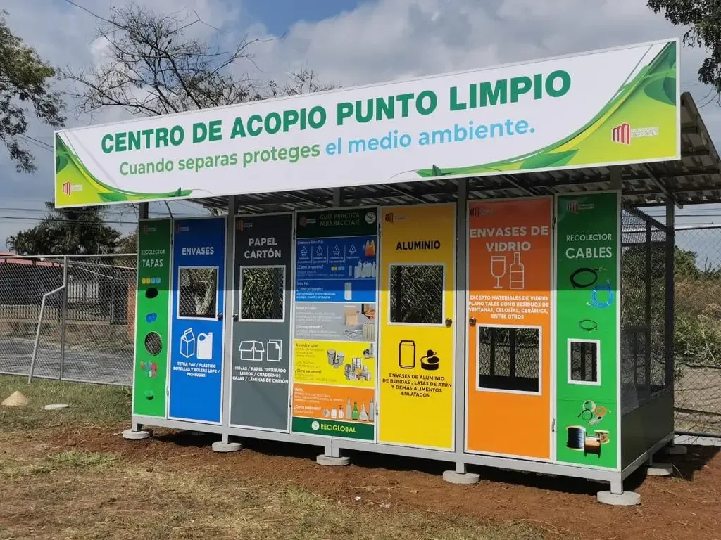 Mini centros de acopio en Palmares reciben gran apoyo por parte de los vecinos de las ...