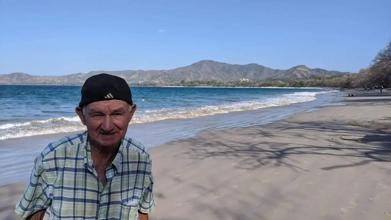 A sus 92 años fallece don “Rafa” el malabarista del pueblo de Palmares ...